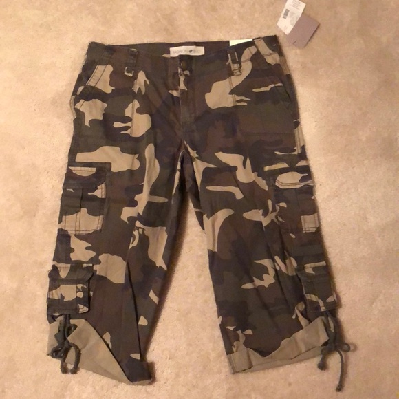 Fashion Bug | Shorts | Fashion Bug Cargo Sz 2 Nwt | Poshmark